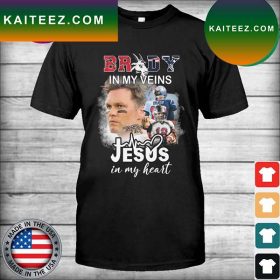 Tom Brady in my veins Jesus in my heart signature T-shirt - Kaiteez